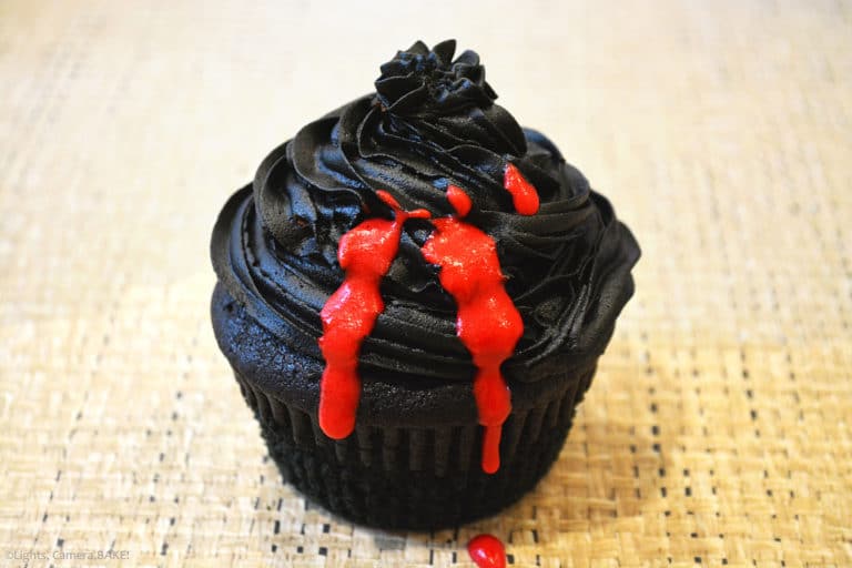 Blood Sucking Vampire Cupcakes - Lights, Camera, BAKE!