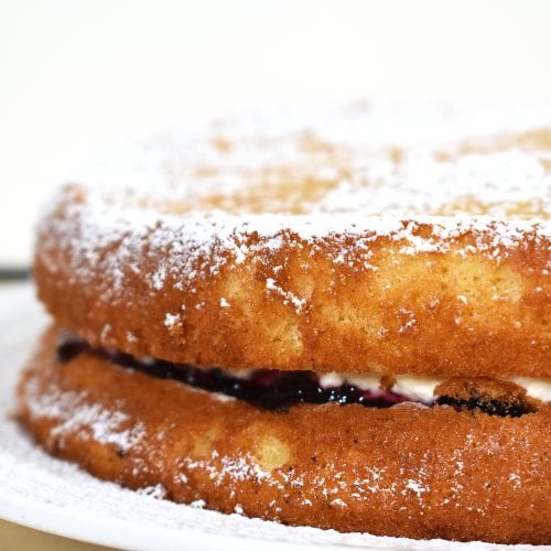 Easy Date Scones - Lights, Camera, BAKE!