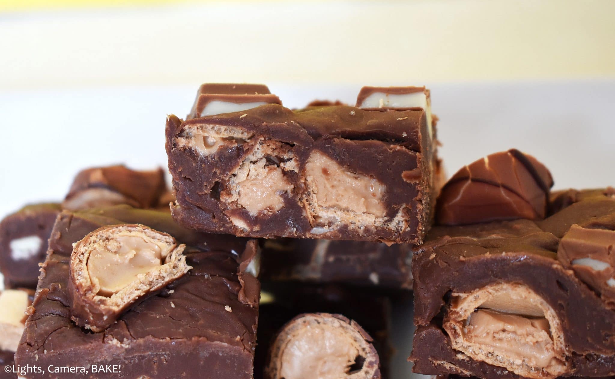 Kinder Bueno Fudge - Lights, Camera, BAKE!