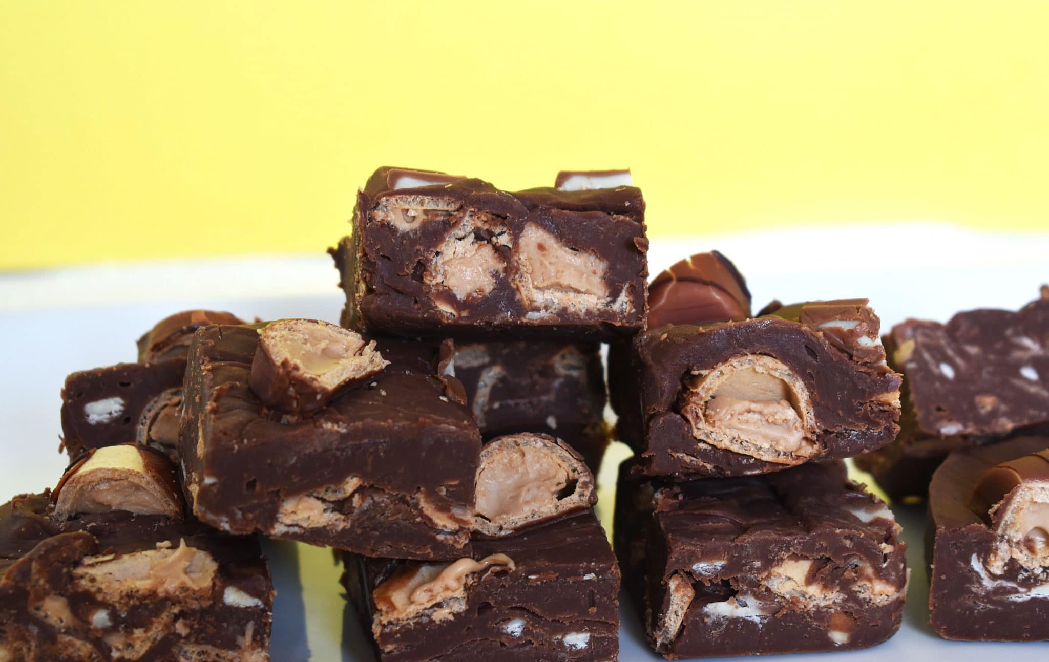 Kinder Bueno Fudge - Lights, Camera, BAKE!