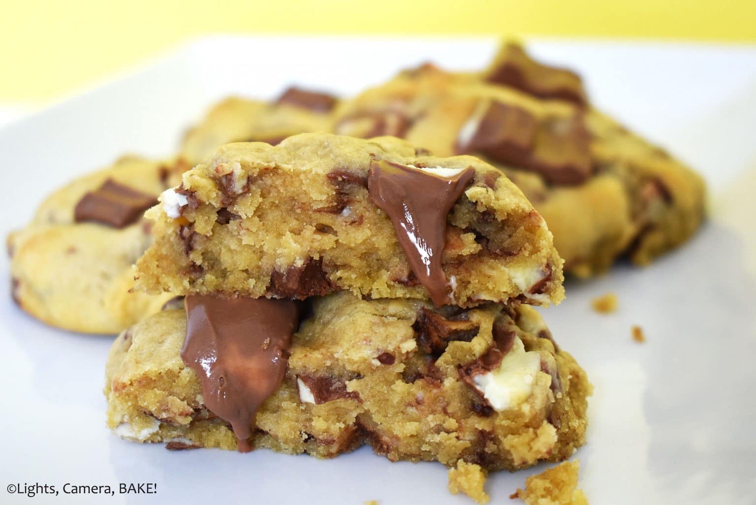 Kinder Bueno Cookies - Lights, Camera, BAKE!